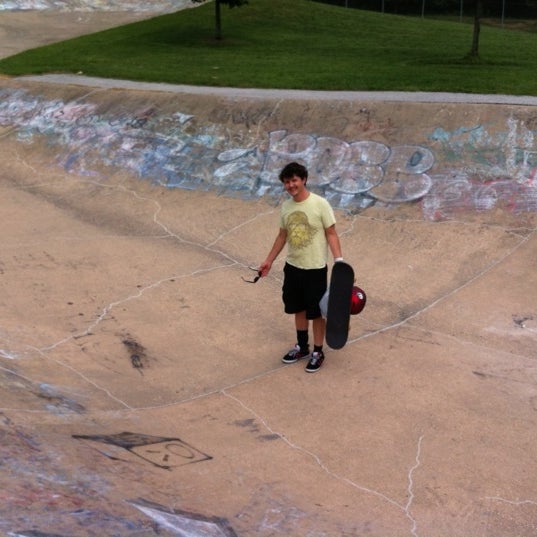 Lansdowne Skate Park - Skate Park in lansdowne Baltimore