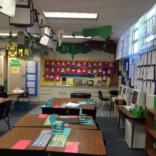 Bancroft Elementary School - Elementary School