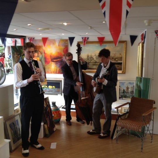 The Alexander Miles Gallery - Art Gallery in Poplar