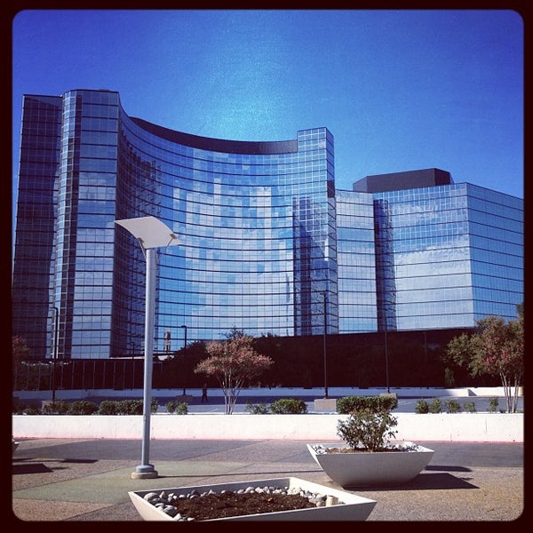 Hilton Dallas Lincoln Centre - 5410 Lyndon B Johnson Fwy