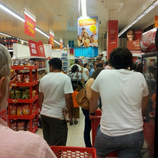 Continente Modelo - Grocery Store in Vila Nova de Gaia