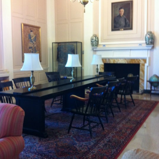 Lilly Library - 8 tips