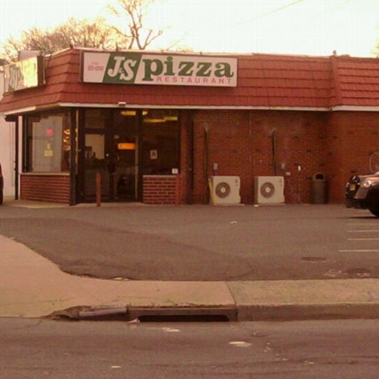 J & S Pizza - 5 tips from 150 visitors
