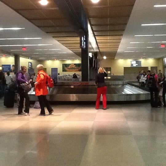 Terminal 2 Baggage Claim - 9 tips from 1883 visitors