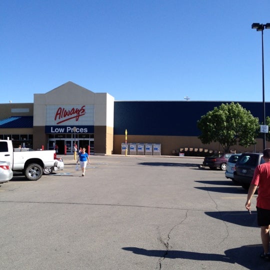 Photos at Walmart Supercenter - Big Box Store in West Omaha