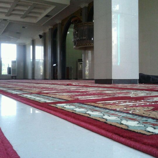 Masjid Raya Al-Azhar UNP - Padang, West Sumatera