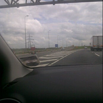 M1 Junction 10 / A1081 - Road