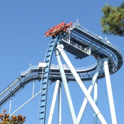 Griffon - Busch Gardens - Theme Park Ride / Attraction