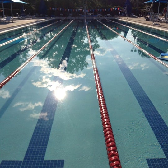 Hamilton Lakes Swim And Tennis - Swimming Pool in Greensboro