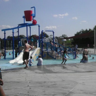 Zorinsky's Aquatic Center - Douglas, NE