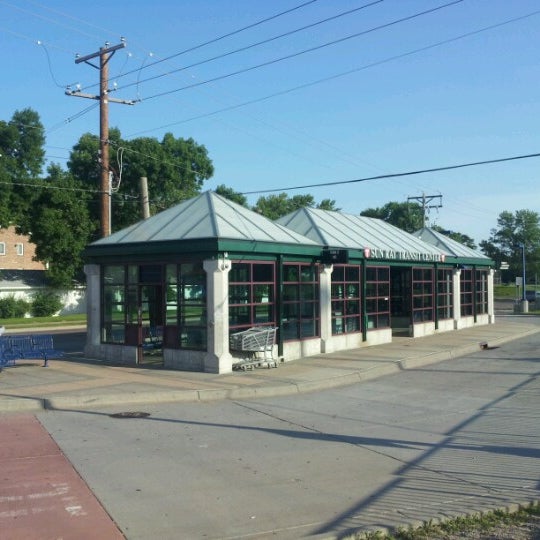 Sun Ray Transit Center - Bus Line in St Paul