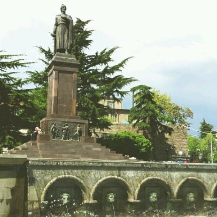 Rustaveli Square | რუსთაველის მოედანი - Tbilisi, K'alak'i T'bilisi