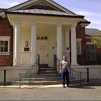 Thomas Balch Library - Leesburg, VA