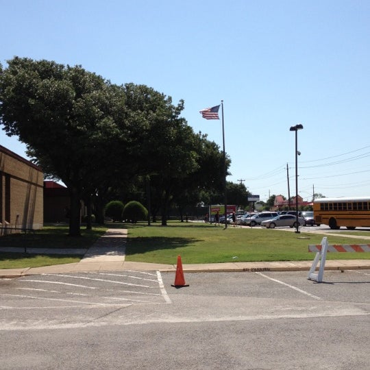 Lowery Freshman Center - 601 E Main St