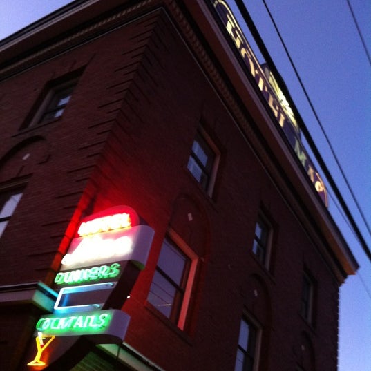 Hotel Mac Restaurant - Point Richmond - 11 tips from 435 visitors