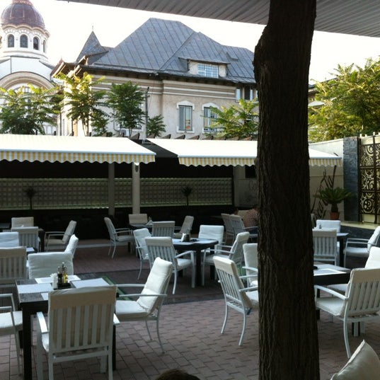 Gossip Café - 3 tips from 114 visitors