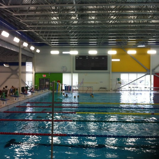 Cote Saint-Luc Aquatic and Community Centre - Côte-Saint-Luc, QC