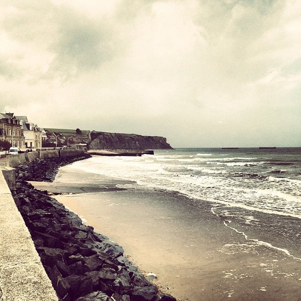 Plage d'Arromanches - Beach in Arromanches-les-Bains