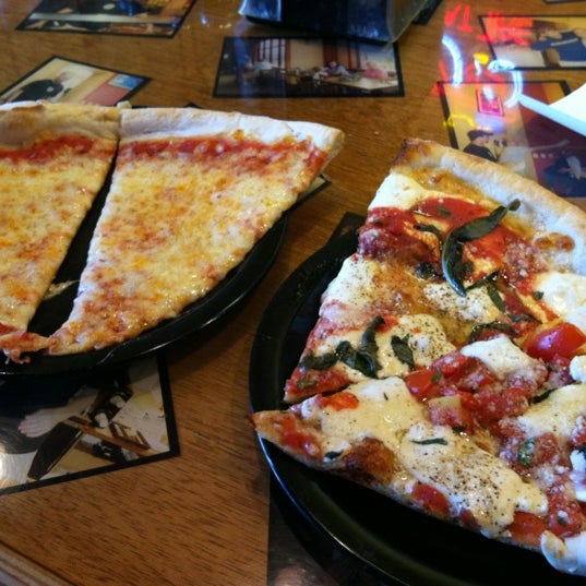Slice Pizzeria - Pizza Place in Kill Devil Hills