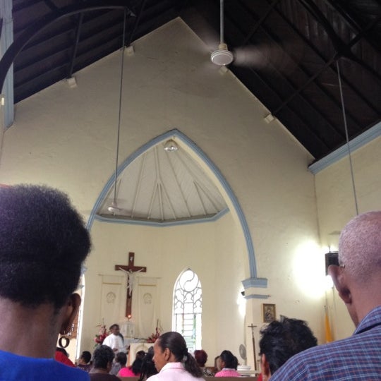 Holy Cross RC Church - Church in Santa Cruz