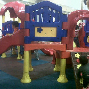 Playground at sunway piramid - 1 tip from 23 visitors