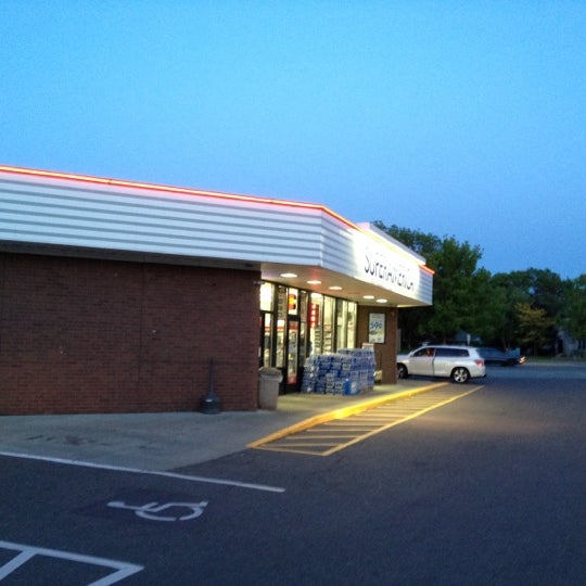 SuperAmerica - 5 tips from 741 visitors