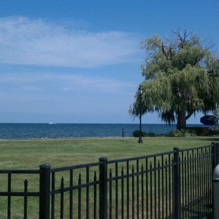 Osius Municipal Park - Park in Grosse Pointe Shores