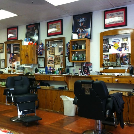 Downtown Barber Shop - 15 W University Ave