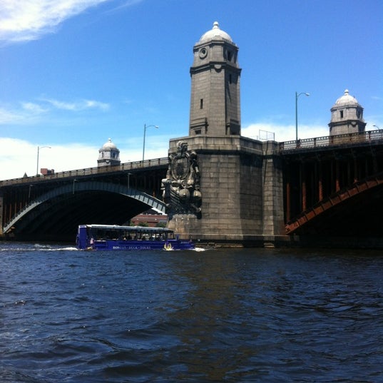 Craigie Dam Bridge - Bridge in West End