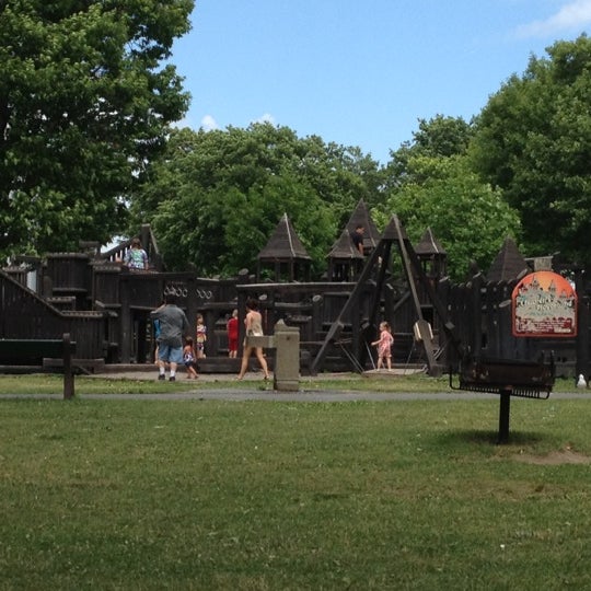 Are Dogs Allowed At Thompson Park Watertown Ny