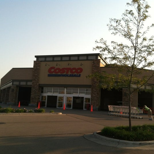 Costco - Warehouse Store in Business Park