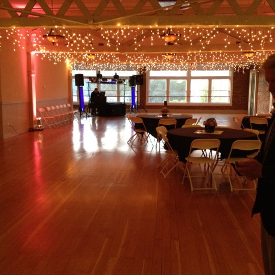 Flinn Block Hall - Structure