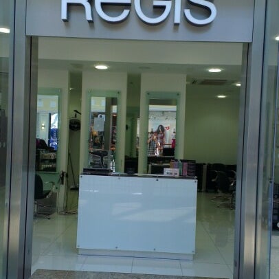 Regis Hair Salon - Salon / Barbershop