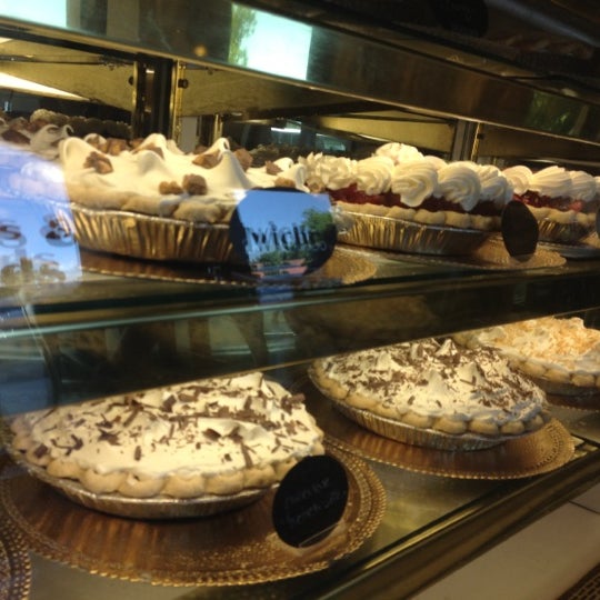 Photos at Jantz Cafe & Bakery - 11 tips from 187 visitors