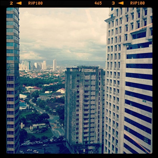 Robinsons Equitable Tower - ADB Ave, Ortigas Center