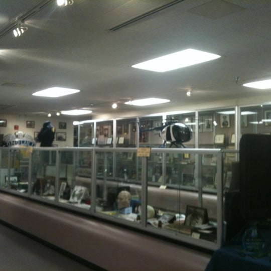 Photos at Honolulu Police Department Headquarters - Police Station in ...