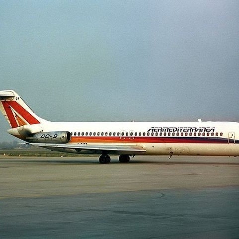 Gate A17 - Piano 1 - 1 tip from 705 visitors