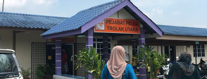pejabat felda trolak utara