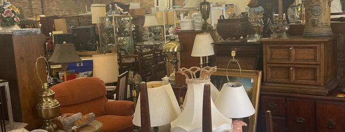 The 15 Best Thrift and Vintage Stores in Chicago
