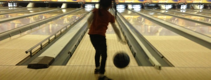 The 9 Best Places for Bowling in Houston