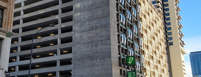 Chicago Parking Garages