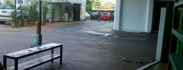 bapindo plaza off hour