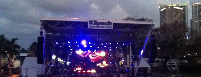 The 15 Best Places with Live Music in Miami