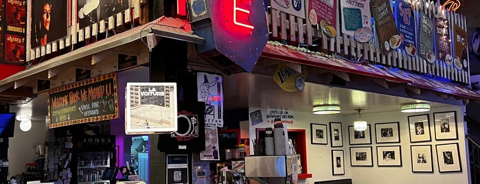 The 9 Best Record Stores in Seattle