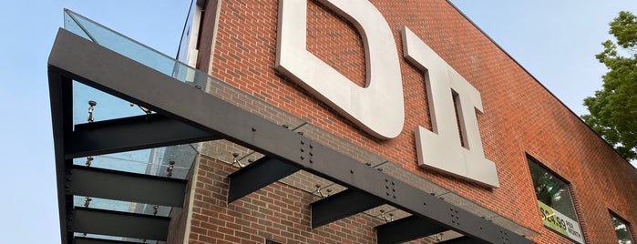 The 9 Best Department Stores in Brooklyn