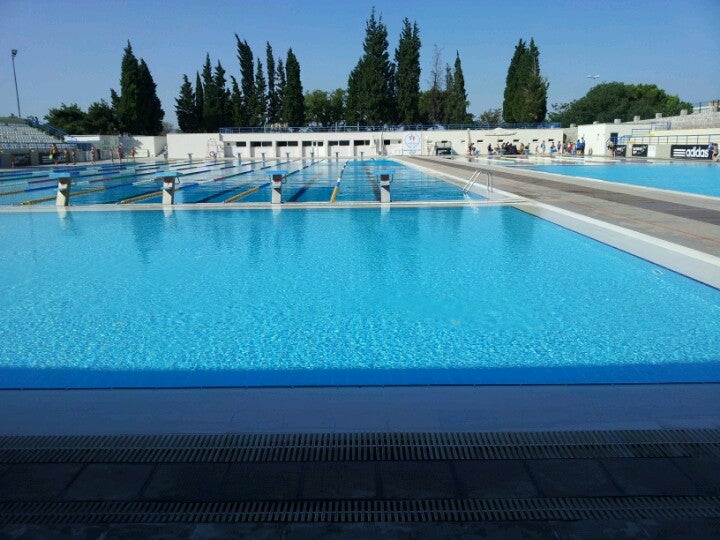 Atatürk Yüzme Havuzu - Merkez
