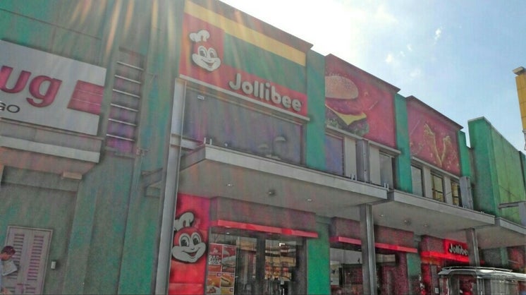 Remember this Jollibee copycat (Harvey’s) - once commonly found in ...