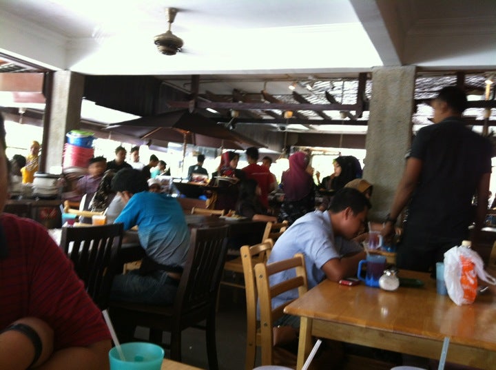 Restoran Anis Puteri Gulai Kawah - Kampung Pantai - Kuala Lumpur