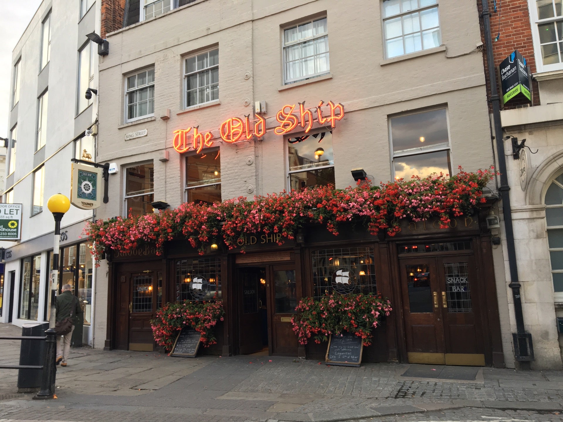 The Old Ship - 3 King St - London