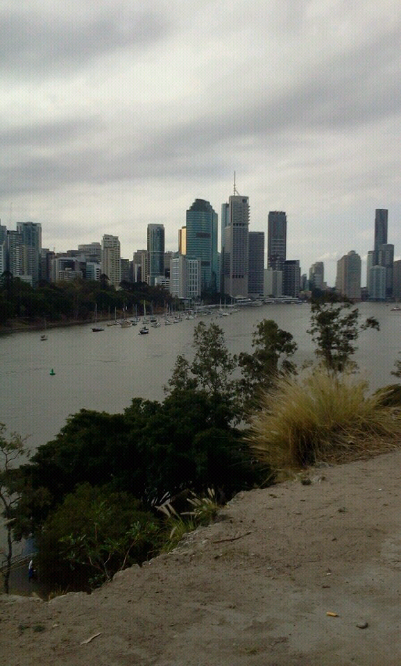 Kangaroo Point Park - Main St - Kangaroo Point